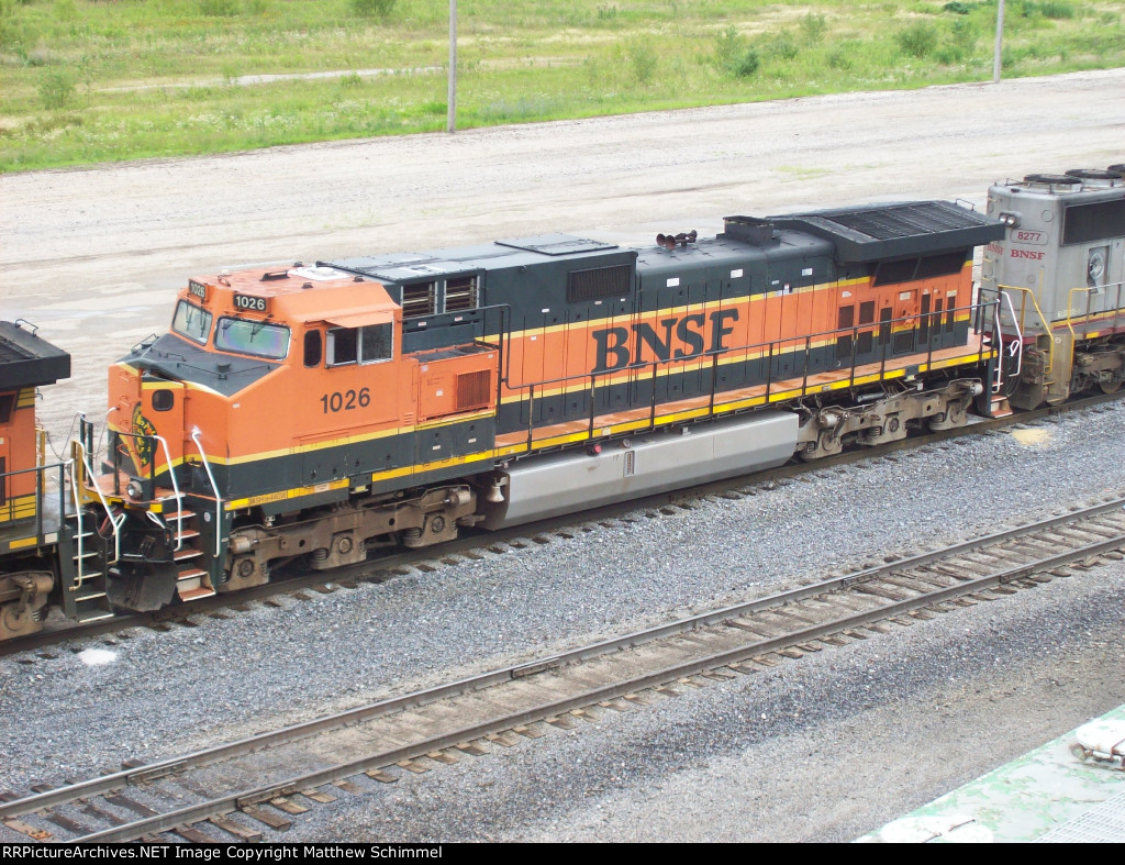 BNSF 1026